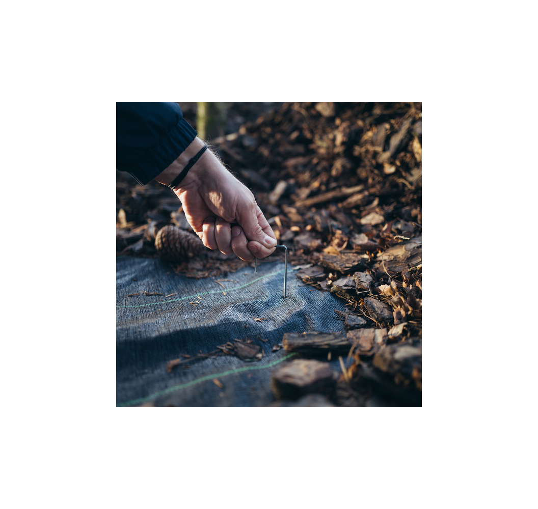 Tsingitud metallist tihvt "J" kujuga 100tk, laius 3cm / kõrgus 15cm / BOX